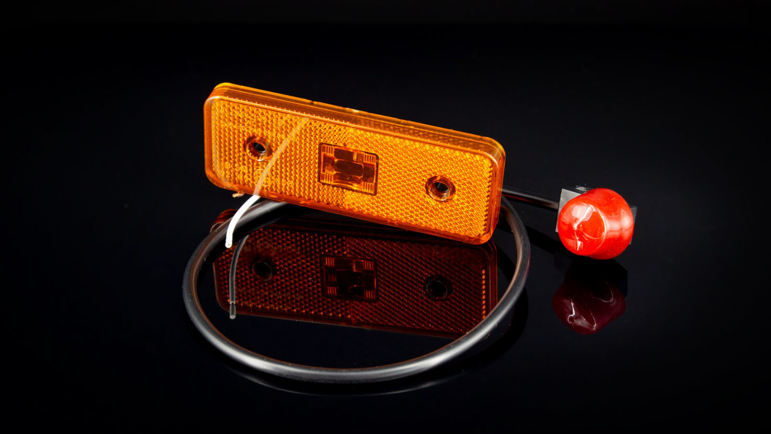 LED Seitenmarkierungsleuchte zweiteilig – Automotive Lights